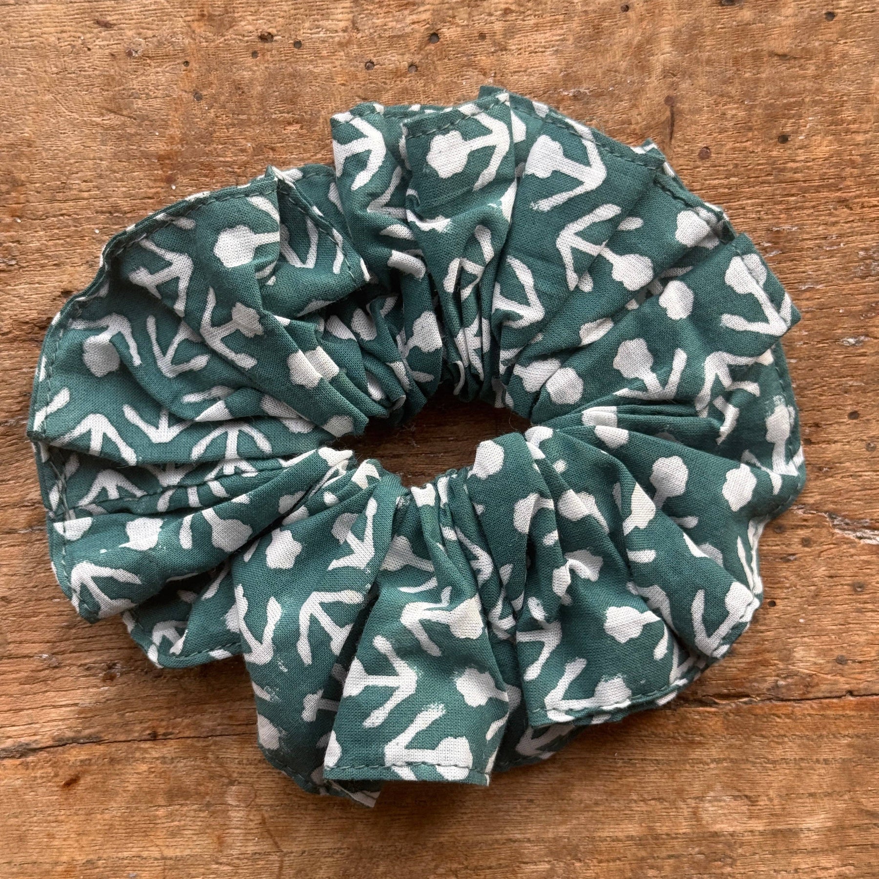 Block Print Scrunchies: Peacock Green – Quince & Cook